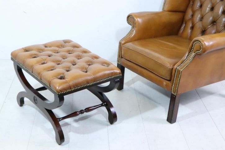 Vintage Chesterfield Möbel bei Morris: Vintage Hocker, Cognac